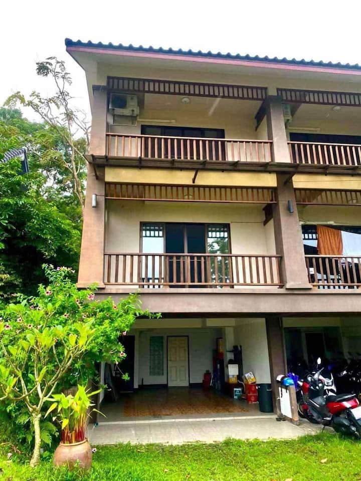 Peaceful Home In Patong - Patong Beach