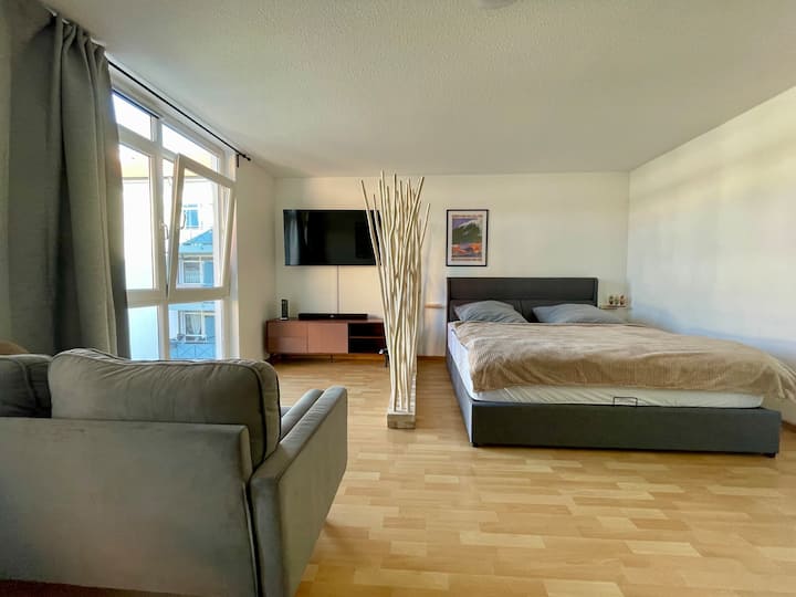 Dein Surfcamp+kostenlosem Tiefgaragen-stellplatz - Rostock