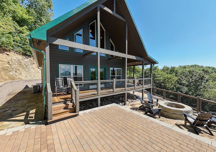 A Bear's Cave: Cozy 3br Cabin In Bryson City - Bryson City, NC