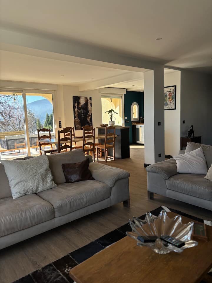 Charmante Maison Avec Jacuzzi Et Jardin Privé - Riom