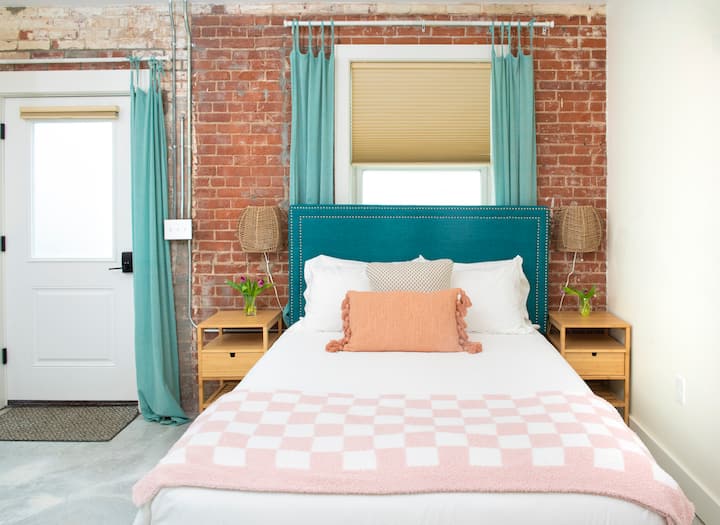 Walkable Surf Studio With Free Parking - Newport, RI