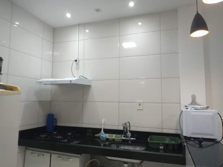 Kitnet + Suíte Climatizadas +
Garagem. - Teixeira de Freitas