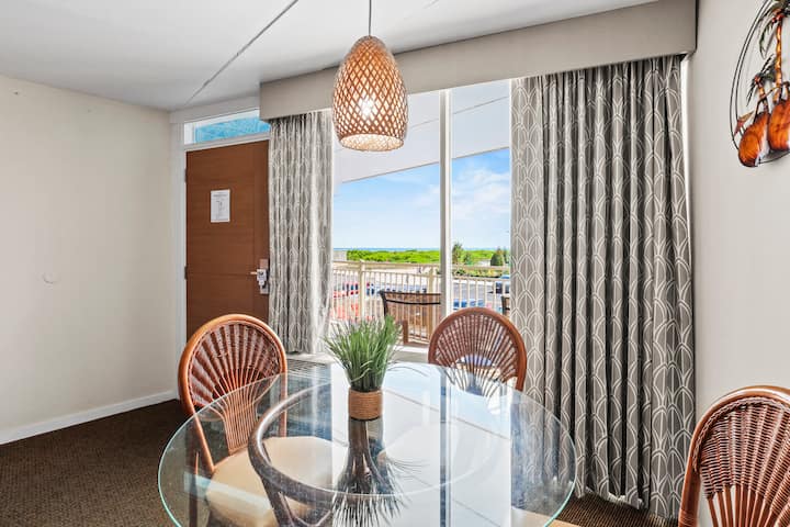 Aloha!
Welcome To The Waikiki
D+ - Wildwood, NJ