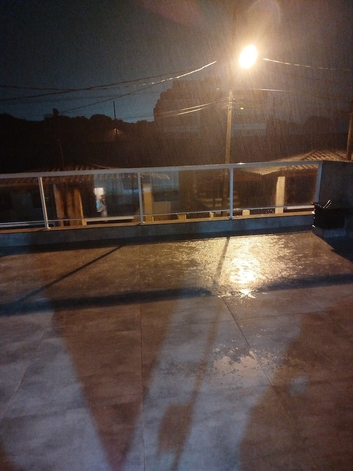 Sobrado Em Pontal Do Paraná Com Sacada. - Matinhos