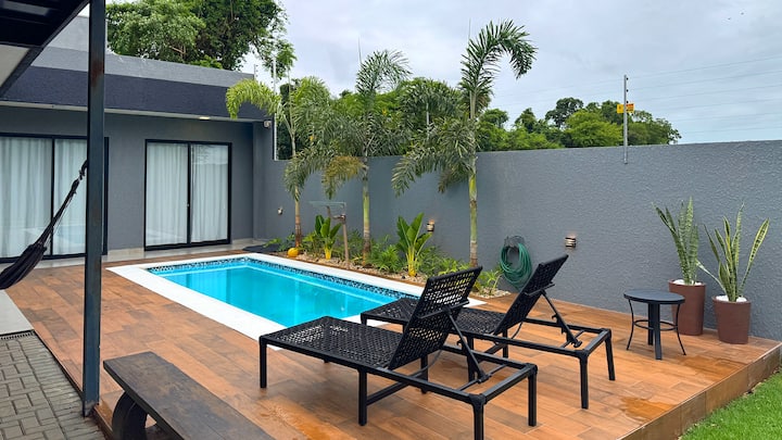 Casa Em Foz Do Iguaçu Com Piscina E Churrasqueira - Foz do Iguaçu