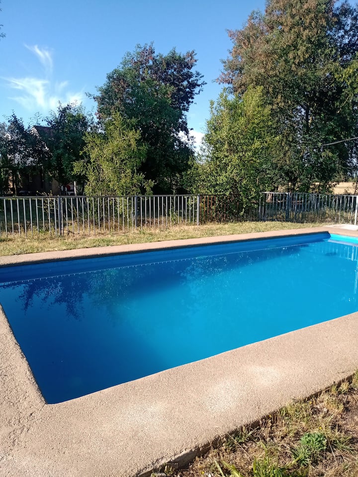 Hermosa Cabaña 11 Personas Con Piscina Privada - Linares, Chile