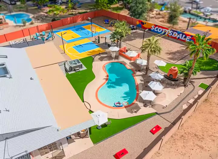 Pickleball, Volleyball, Basketball, Heated Pool! - Phoenix, AZ