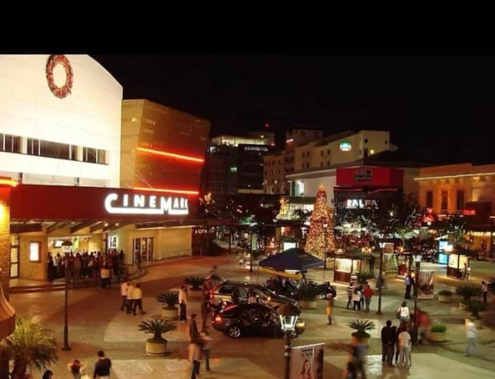 2 Minutos De La Gran Vía - San Salvador