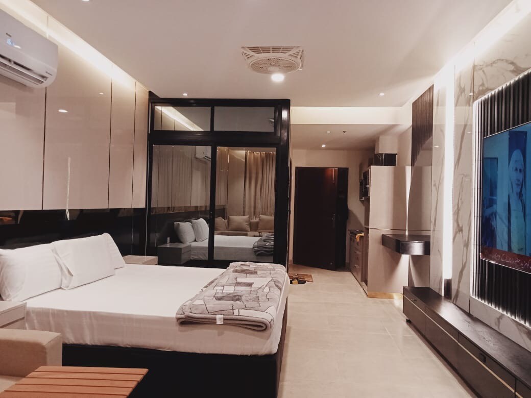 Litso Care - Apartments for Rent in Lahore, Punjab, Pakistan - Airbnb