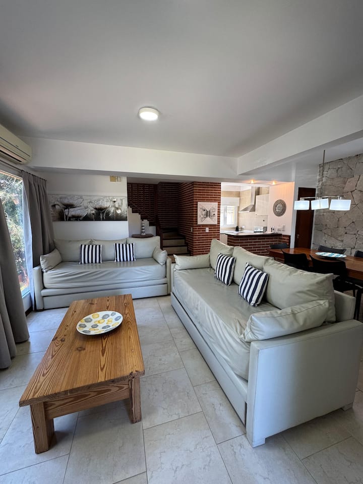 4la Hispaniola Pinamar - Pinamar