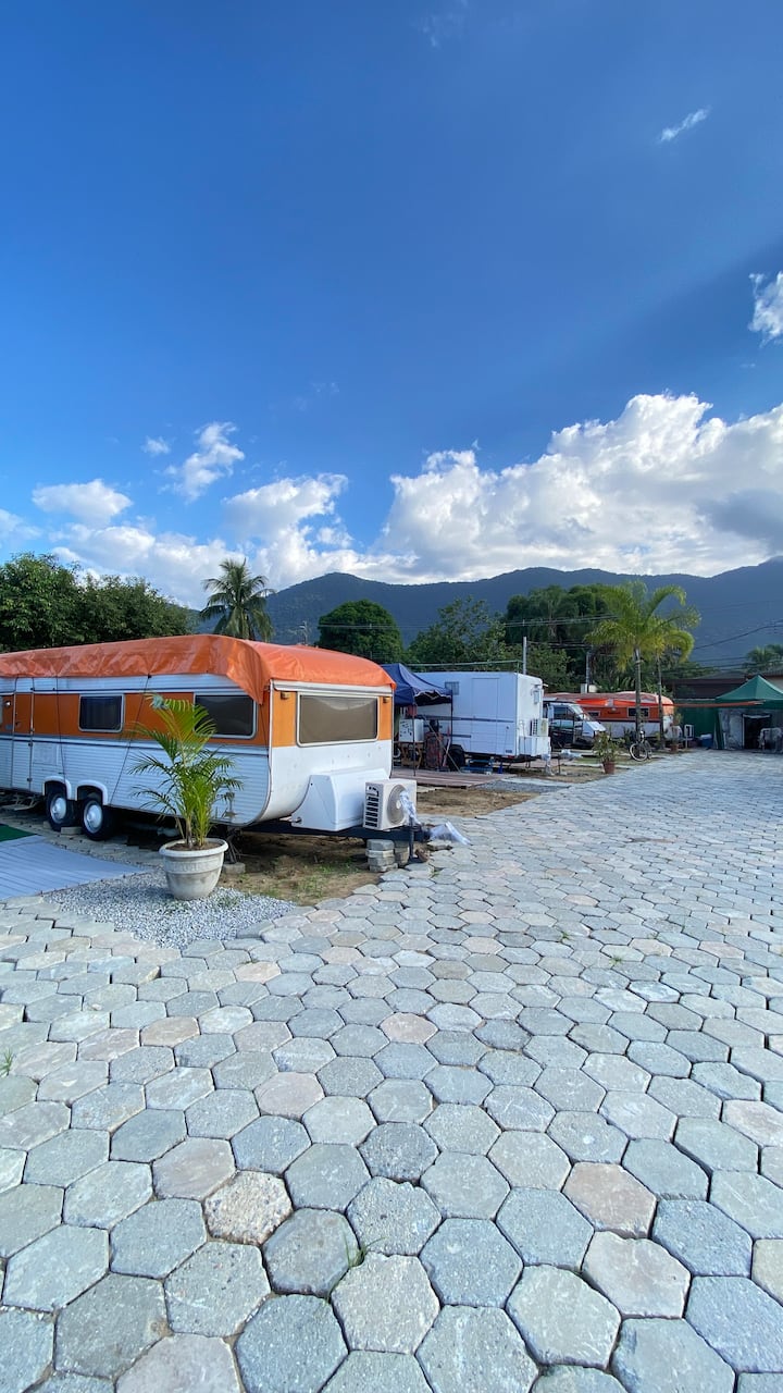 Trailer Maresias Brazil à 50m Da Praia! - São Sebastião