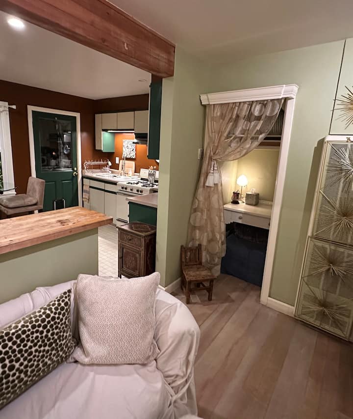 Cute Townhouse 30 Day Min - El Cerrito, CA