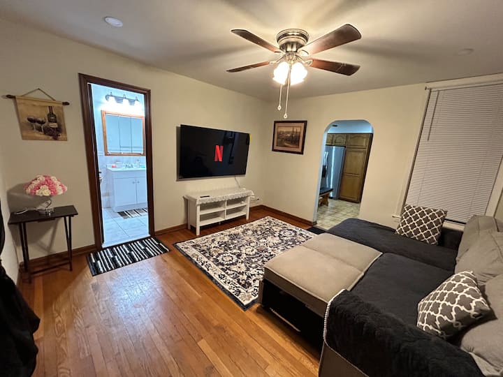 The Comfort Inn: 
6 Guests/up To 8|25 Min From Nyc - Bayonne, NJ