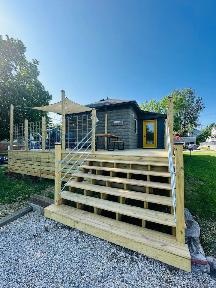 C) Lake Front, Boat Dock, Fishing, Kayak, Pontoon - Ludington, MI