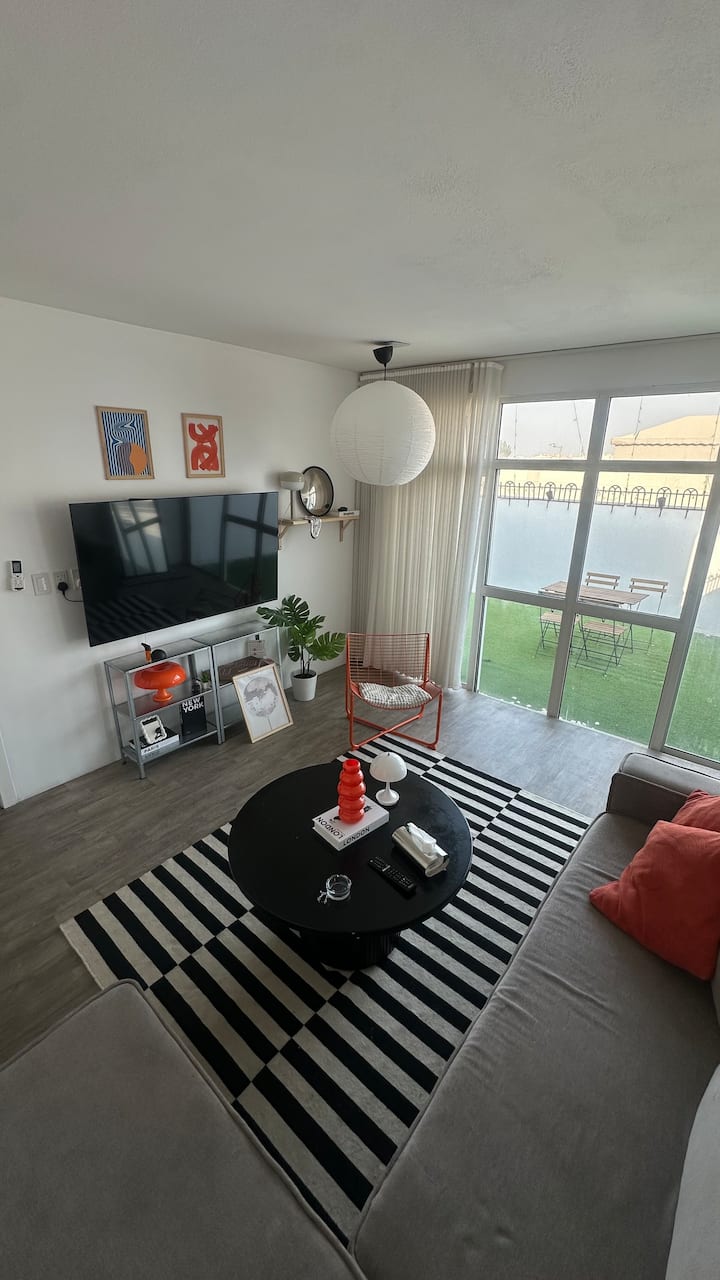 شقة أنيقه بدخول ذكي صاله وغرفتين نوم وجلسه خارجيه - Dammam