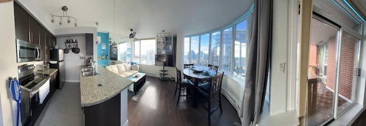 Condo In Downtown Vancouver With Pool+gym+parking - Vancouver