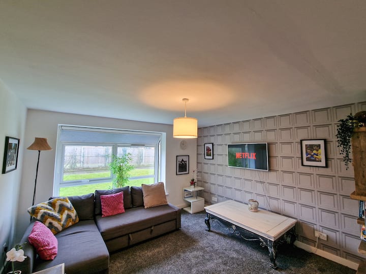 City Superhost - Lovely Kirkby Flat - Guernsey