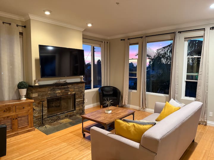 Bay Park 2 Bed/3 Bath, A/c, Views W/bay Breeze - 샌디에고