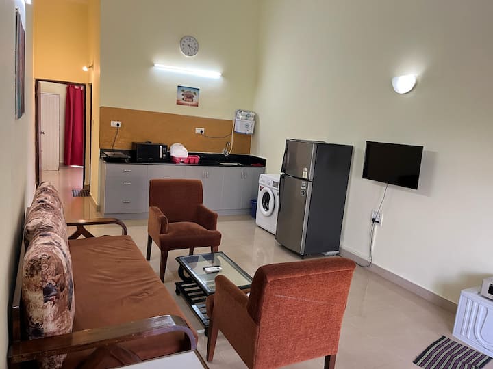 Spacious 1bhk Near Candolim Near Beach - 고아