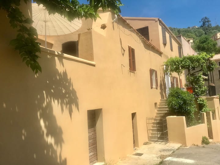 Maison De Maître - Belgodère