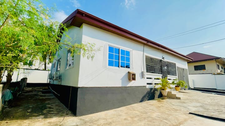 Charming & Cozy 2-bedroom Home In Adiembra, Kumasi - Ghana