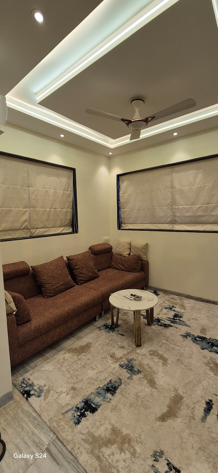 City Homes Cochin Villa Apartment (Near Hill Road) - Mumbai