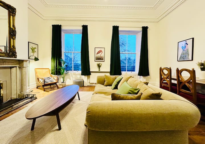 Luxurious Georgian 2 Bed Apart - Dublin