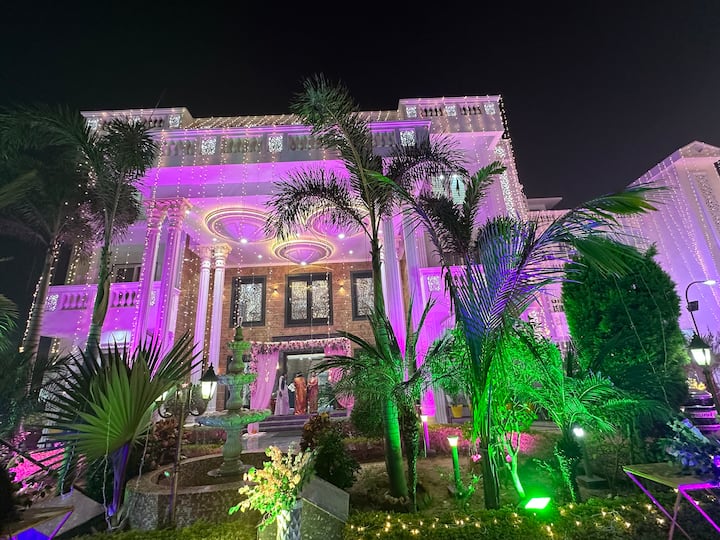 Welcome To Awadh Castle - India