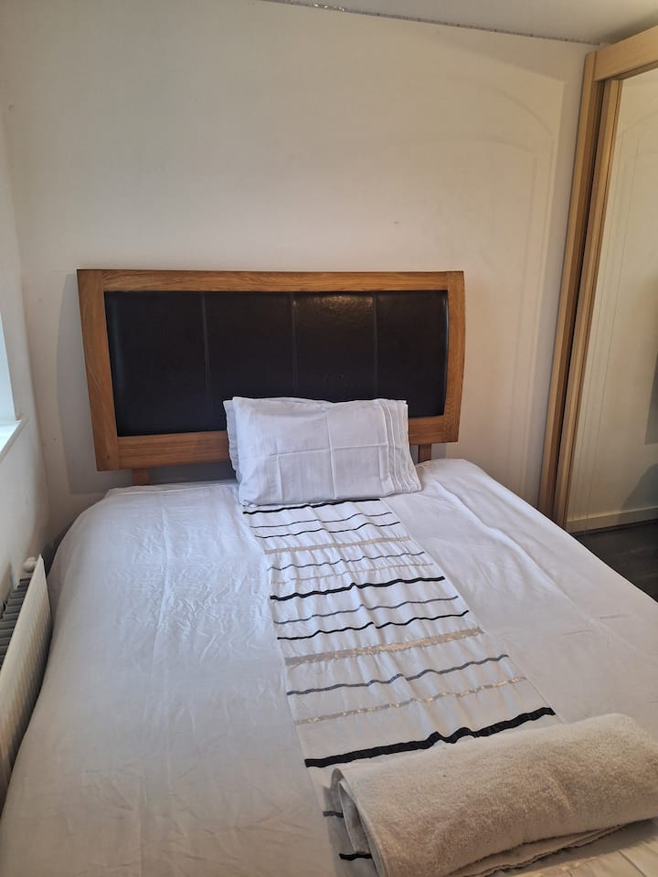 H&l Accomodation - Leeds