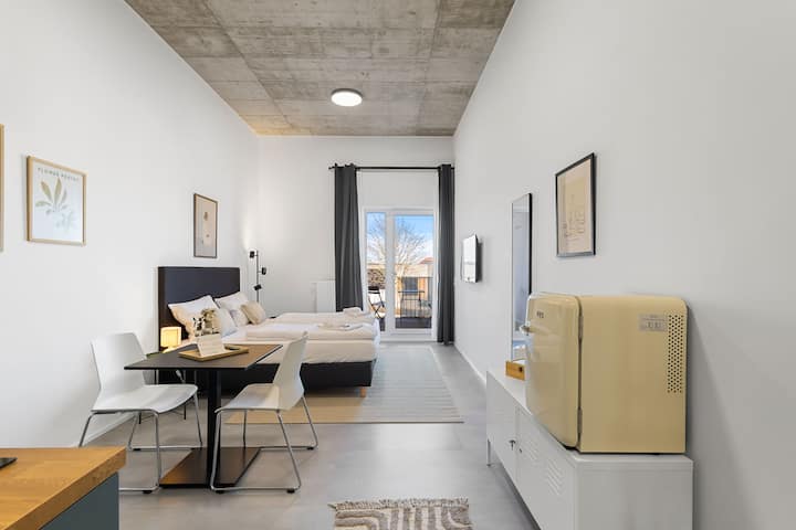 Helles Studio Mit Balkon - Ruhig Und Modern - Mindelheim