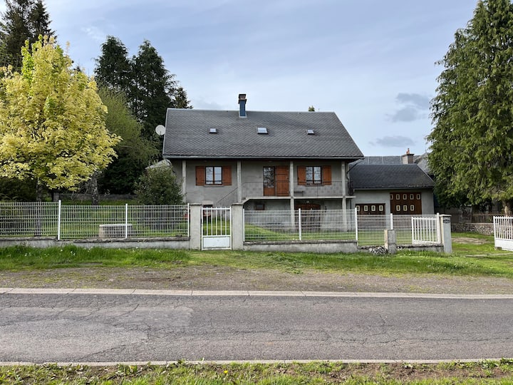 Gîte 6 Personnes Chez Gaby - Cantal