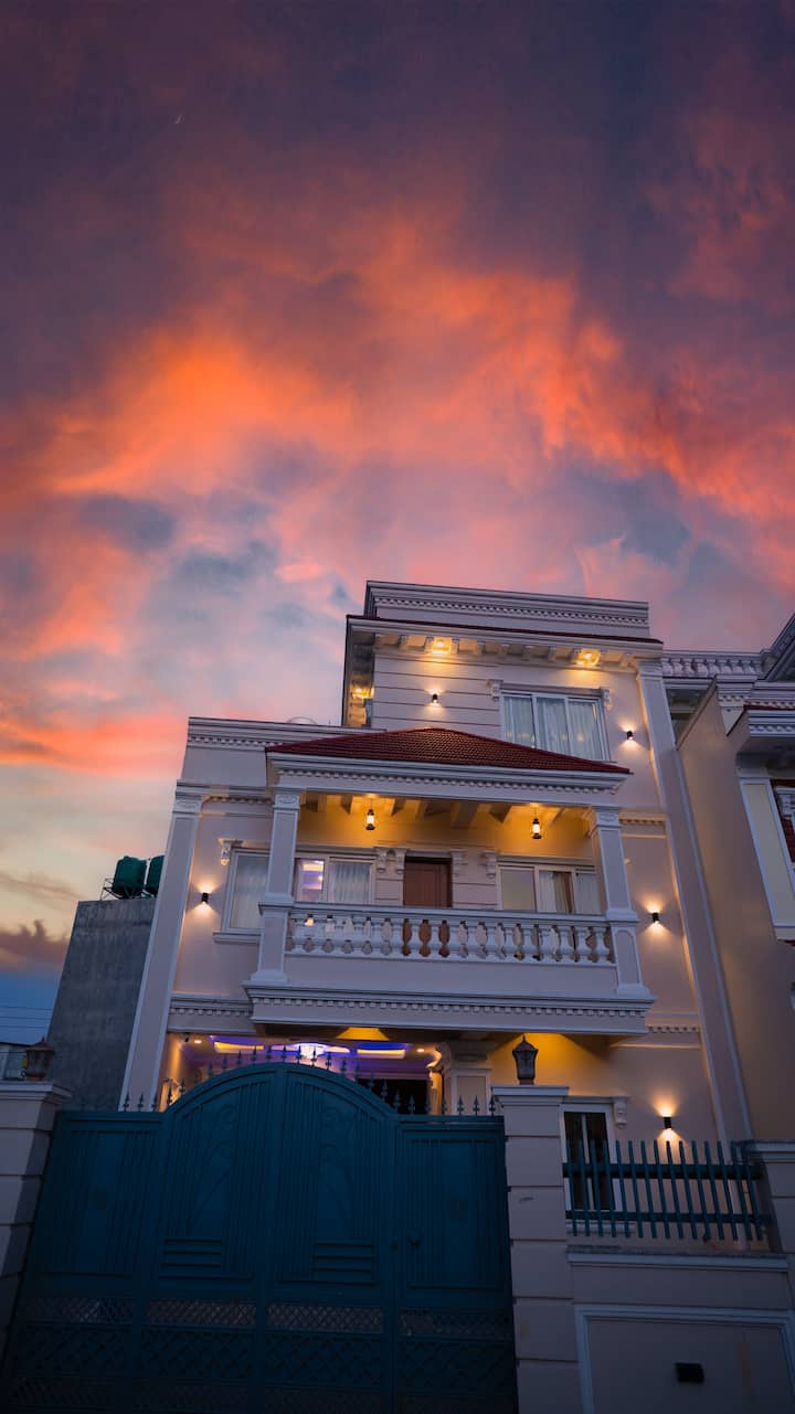 Stunning Newly Built Home At The Heart Of Ktm - Kathmandu