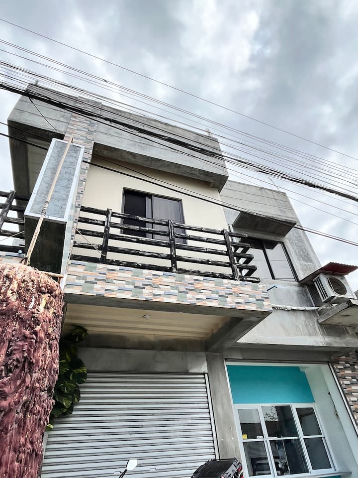Rilan Cozy Guesthouse – Near Public Market & Plaza - Roxas City