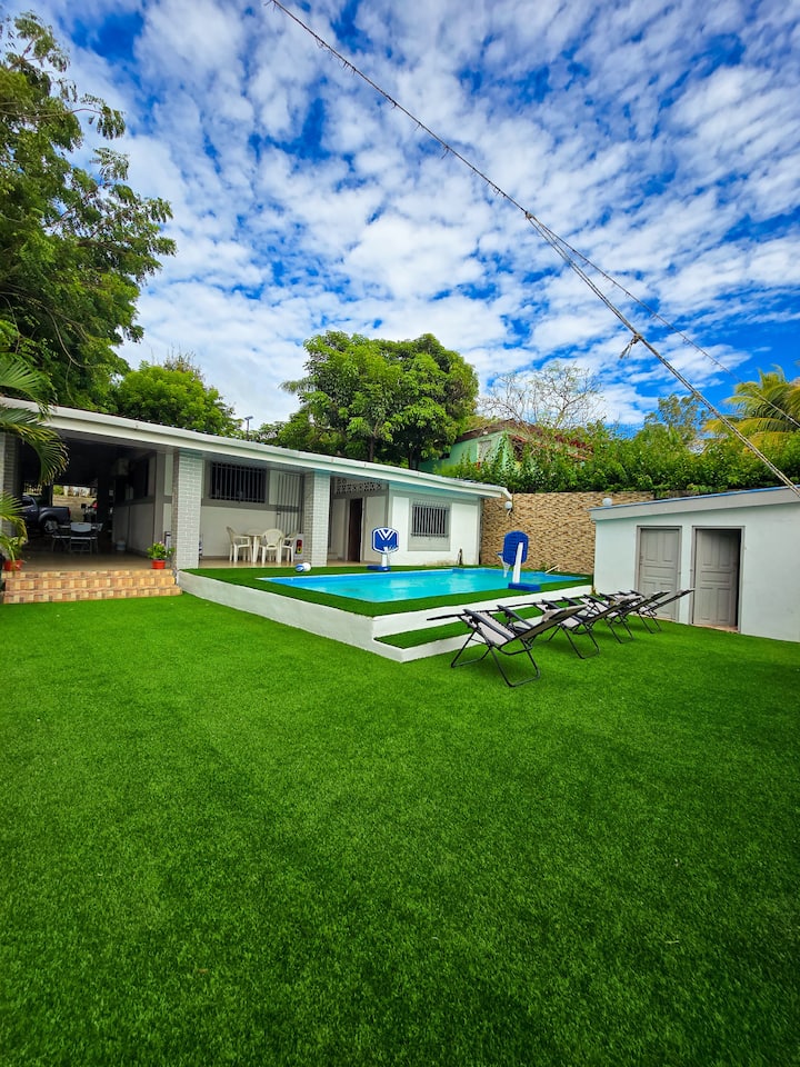 Beach House With Ac, Pool & Cooking Included - Nicaragua
