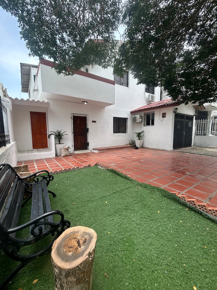 White House (Capacidad 22 Huéspedes) Con Garaje - Cartagena