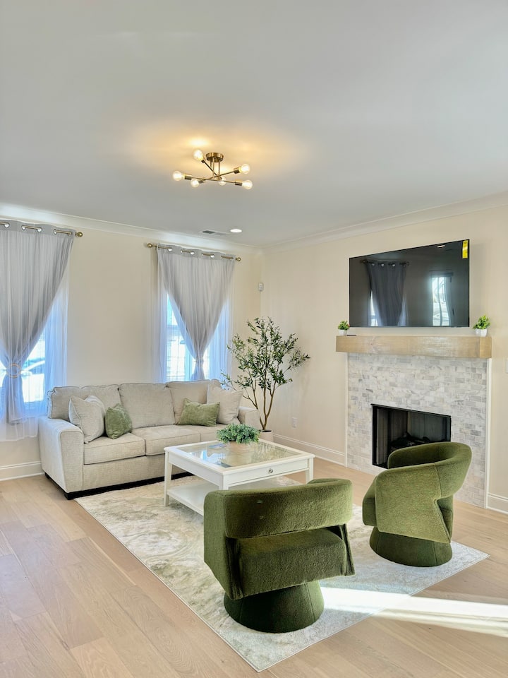 Modern New House In Silo Square - Southaven, MS