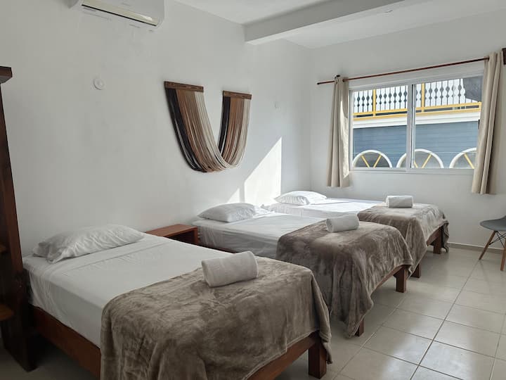 Family Apartment 5 Min Away From Beach & Ferry! - Isla Mujeres