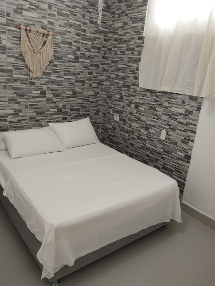 Habitación Privada En Apartamento Con Desayuno. - Taganga