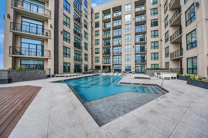 Lux King 1b Near Nrg & Texas Med! W/ Free Parking! - Houston, TX