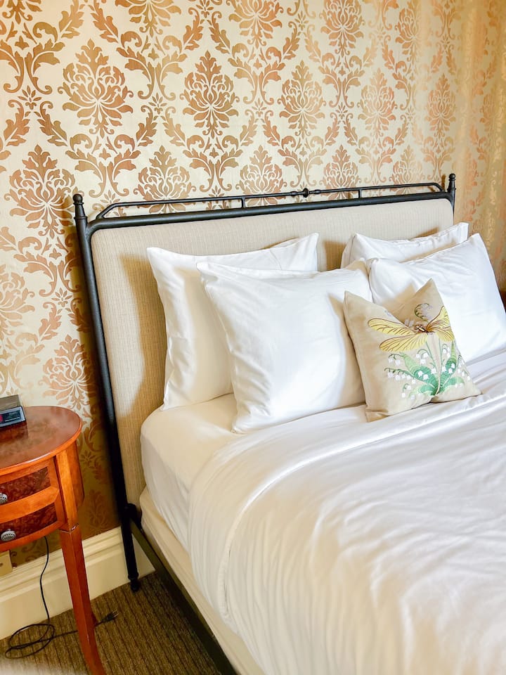 Nob Hill 5-room Private Floor - San Francisco, CA