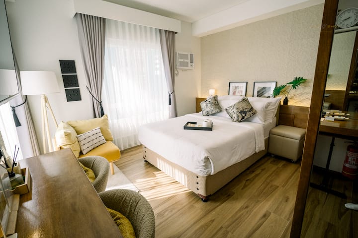 Sunset Getaway W/ Balcony Near Bacolod Airport - Bacolod