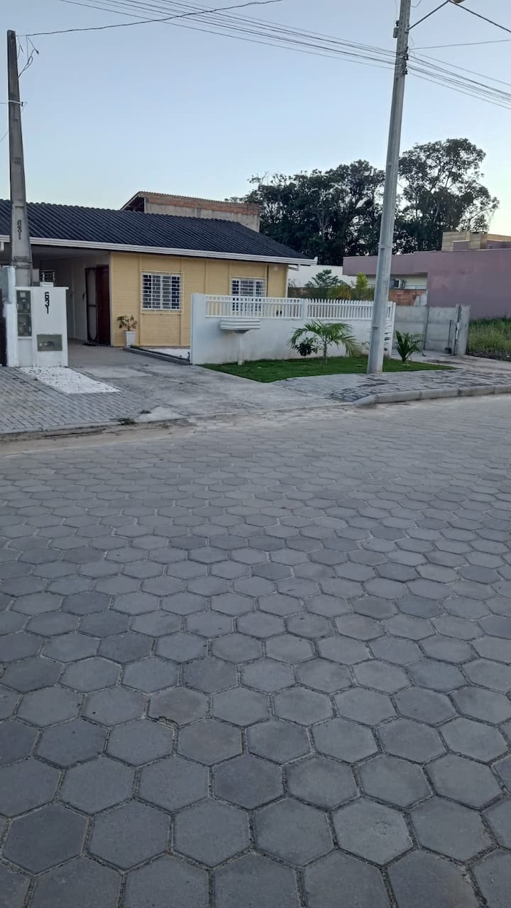 Casa  Praia Itapoa Sc. 350 M Mar - Itapoá