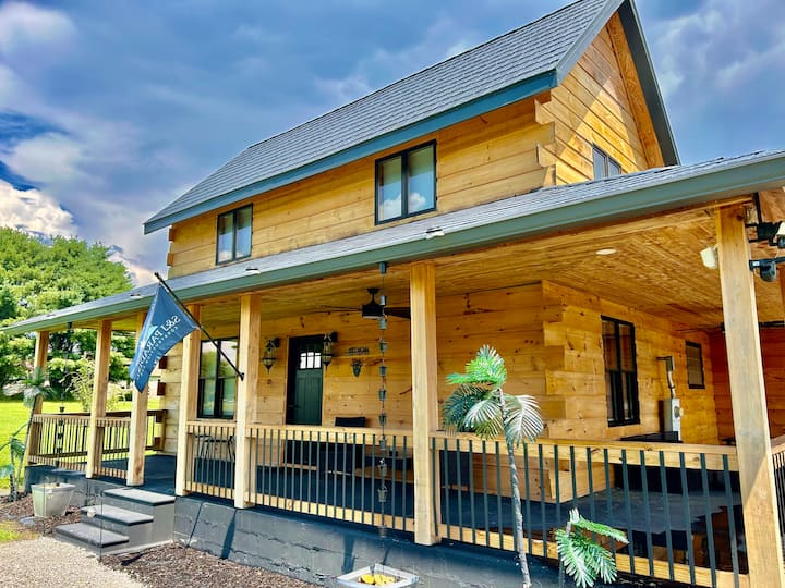 Private 3-unit Fully Equipped Getaway Sleeps 17 - Crossville, TN
