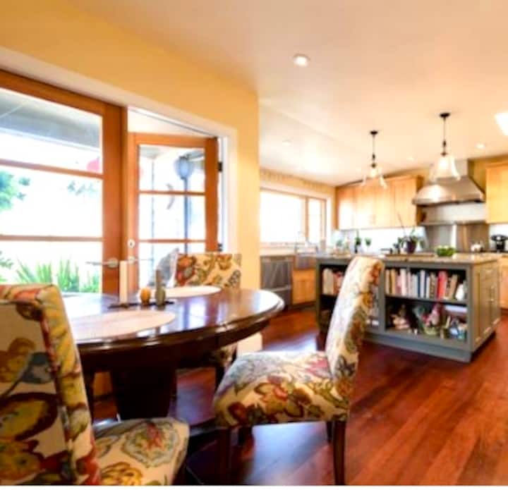 Golden Gate View Room - Sausalito, CA