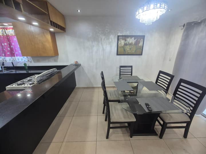 Residencia En Ciudad Apodaca - Jalisco