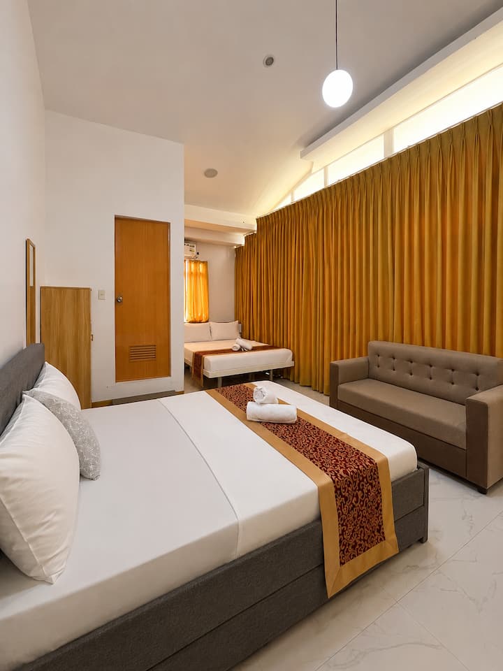 Legends Hotel | 304 | Vip Presidential Suite - Taal