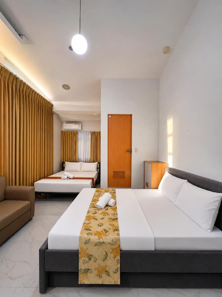 Legends Hotel | 305 | Vip Presidential Suite - Taal