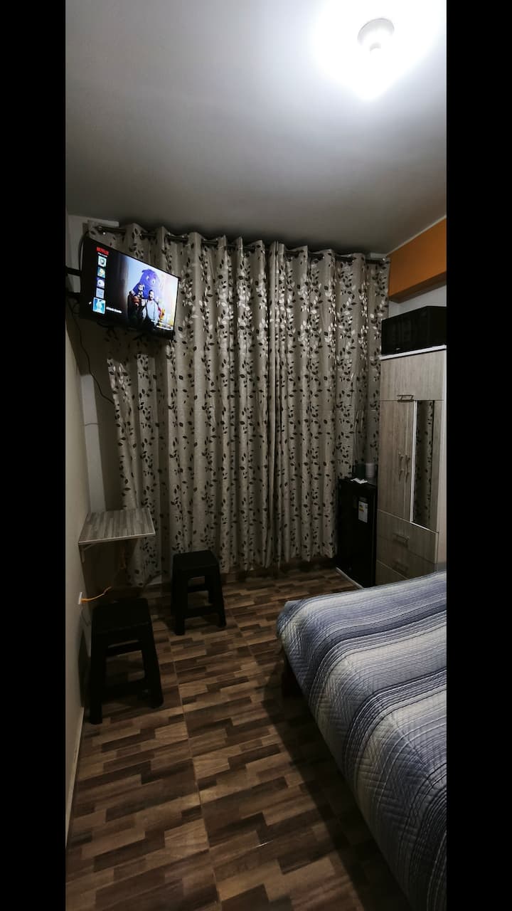 Habitación Primer Piso, Acceso Directo A La Calle. - Huánuco