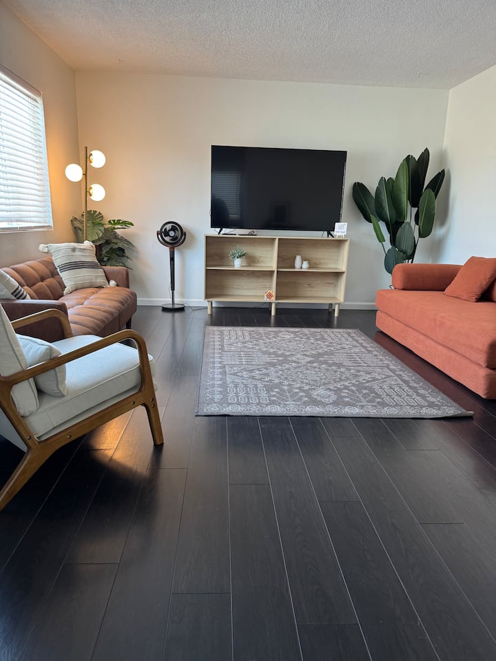 Stay Cozy, Modern Home 25 Mins To Dtla & More - Rosemead, CA