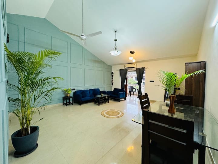 Leela Inn 2bhk With Pool View Balcony | Arpora - Goa